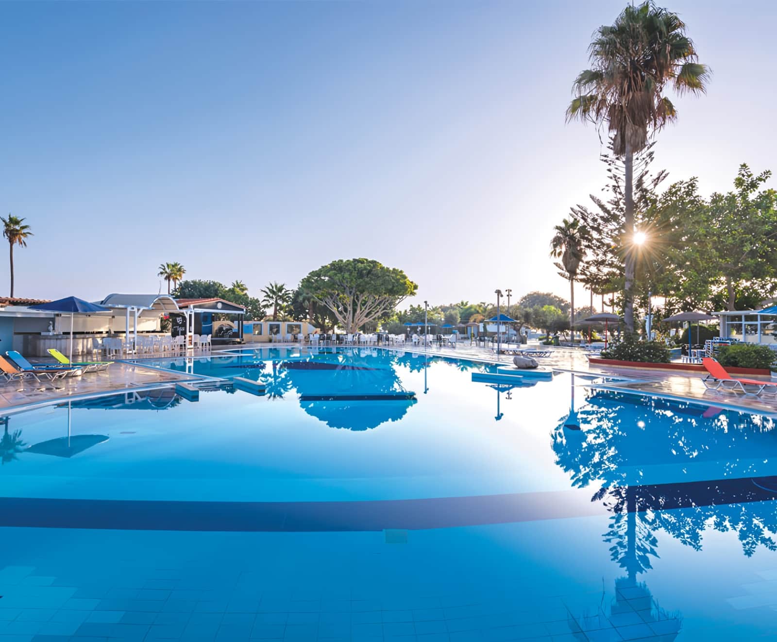 Pools & Beach | 4-star hotel | Atlantis Hotel